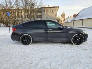 Black BMW 535 Gran Turismo 2012 in Kaunas, with an engine capacity of 3.50 L and mileage of 300 thousand km for 11000 €, photo 4 on AUTOMOTO.COM.LV