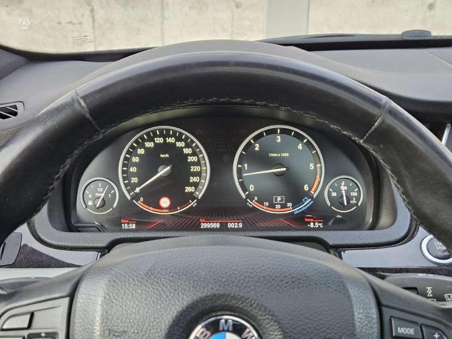 Black BMW 535 Gran Turismo 2012 in Kaunas, with an engine capacity of 3.50 L and mileage of 300 thousand km for 11000 €, photo 18 on AUTOMOTO.COM.LV