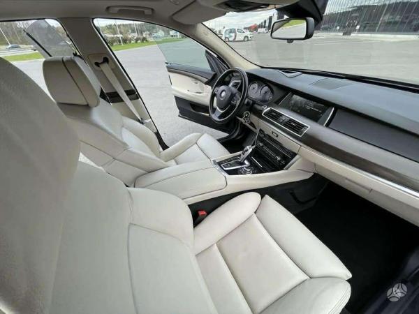 Melns BMW 535 Gran Turismo 2012 Kauņa, ar dzinēja tilpumu 3.00 L un nobraukumu 262 tūkst. km par 9000 €, foto 7 vietnē AUTOMOTO.COM.LV