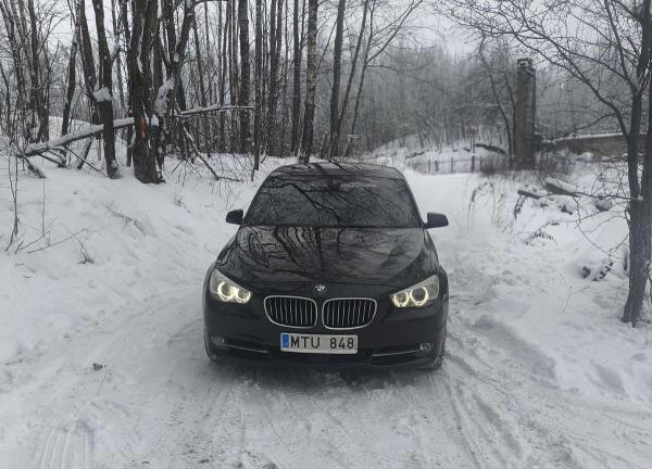 Black BMW 535 Gran Turismo 2013 in Trakai, with an engine capacity of 2.99 L and mileage of 167 thousand km for 12000 €, photo 1 on AUTOMOTO.COM.LV