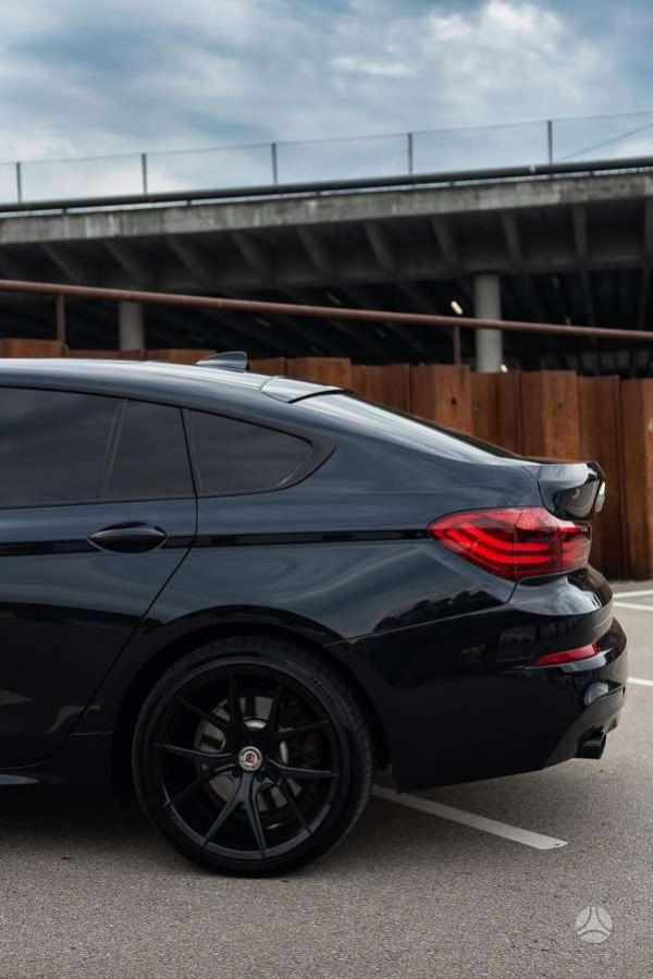Melns BMW 535 Gran Turismo 2013 Kauņa, ar dzinēja tilpumu 2.99 L un nobraukumu 212 tūkst. km par 18500 €, foto 8 vietnē AUTOMOTO.COM.LV