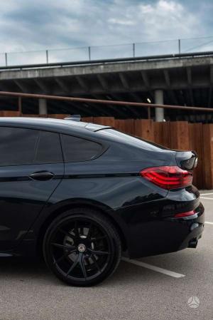 Black BMW 535 Gran Turismo 2013 in Kaunas, with an engine capacity of 2.99 L and mileage of 212 thousand km for 18500 €, photo 9 on AUTOMOTO.COM.LV
