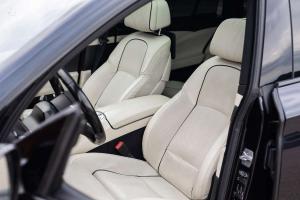 Black BMW 535 Gran Turismo 2013 in Kaunas, with an engine capacity of 2.99 L and mileage of 212 thousand km for 18500 €, photo 16 on AUTOMOTO.COM.LV