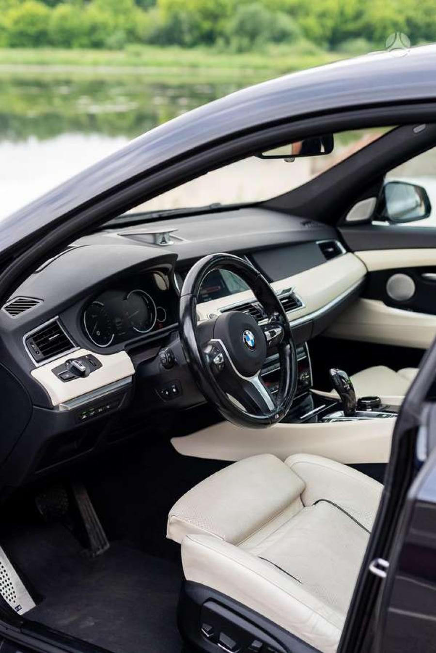 Black BMW 535 Gran Turismo 2013 in Kaunas, with an engine capacity of 2.99 L and mileage of 212 thousand km for 18500 €, photo 21 on AUTOMOTO.COM.LV