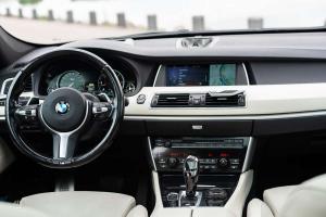 Black BMW 535 Gran Turismo 2013 in Kaunas, with an engine capacity of 2.99 L and mileage of 212 thousand km for 18500 €, photo 24 on AUTOMOTO.COM.LV