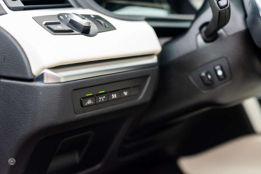 Black BMW 535 Gran Turismo 2013 in Kaunas, with an engine capacity of 2.99 L and mileage of 212 thousand km for 18500 €, photo 28 on AUTOMOTO.COM.LV
