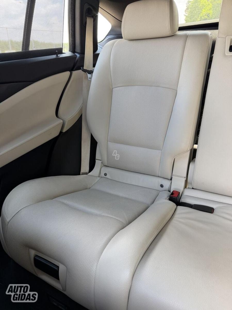 Melns BMW 535 Gran Turismo 2013 Viļņa, ar dzinēja tilpumu 2.90 L un nobraukumu 237 tūkst. km par 10000 €, foto 28 vietnē AUTOMOTO.COM.LV