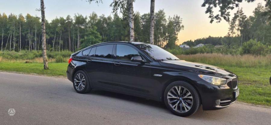 Melns BMW 535 Gran Turismo 2013 Viļņa, ar dzinēja tilpumu 3.00 L un nobraukumu 194 tūkst. km par 12950 €, foto 4 vietnē AUTOMOTO.COM.LV