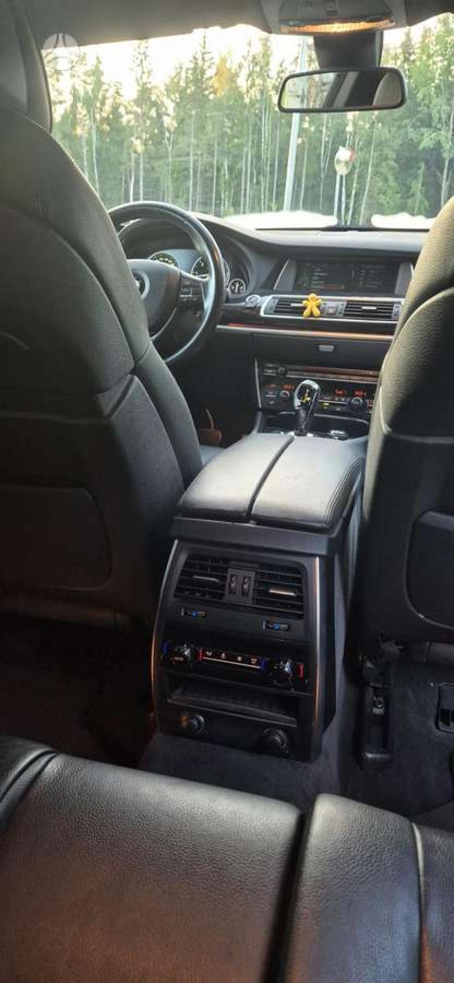 Melns BMW 535 Gran Turismo 2013 Viļņa, ar dzinēja tilpumu 3.00 L un nobraukumu 194 tūkst. km par 12950 €, foto 15 vietnē AUTOMOTO.COM.LV