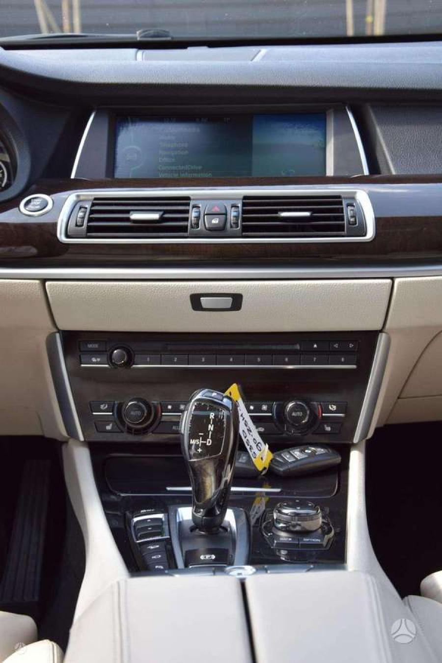 Melns BMW 535 Gran Turismo 2013 Viļņa, ar dzinēja tilpumu 2.99 L un nobraukumu 325 tūkst. km par 10999 €, foto 13 vietnē AUTOMOTO.COM.LV