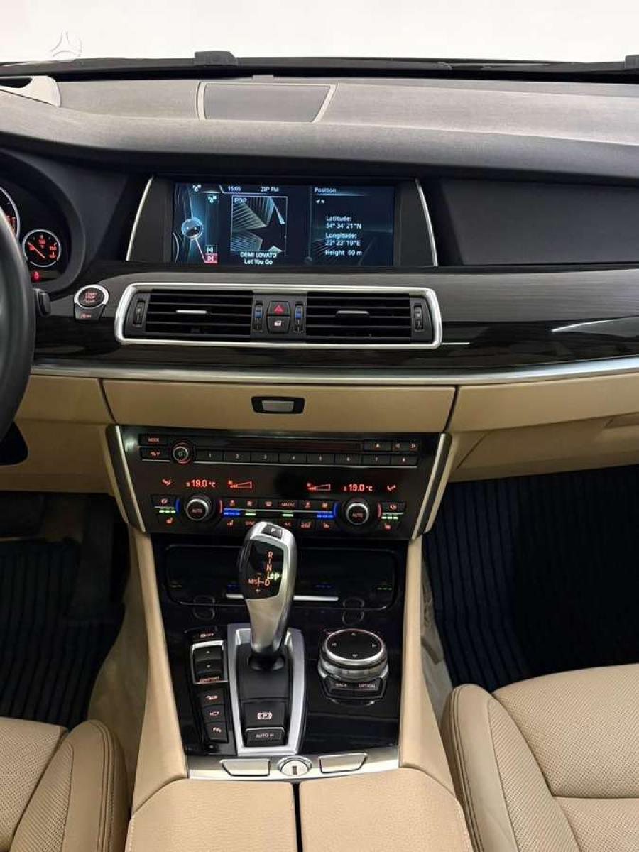Melns BMW 535 Gran Turismo 2014 Marijampole, ar dzinēja tilpumu 2.99 L un nobraukumu 274 tūkst. km par 15850 €, foto 15 vietnē AUTOMOTO.COM.LV