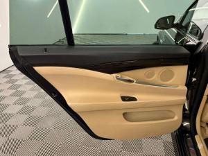 Melns BMW 535 Gran Turismo 2014 Marijampole, ar dzinēja tilpumu 2.99 L un nobraukumu 274 tūkst. km par 15850 €, foto 23 vietnē AUTOMOTO.COM.LV