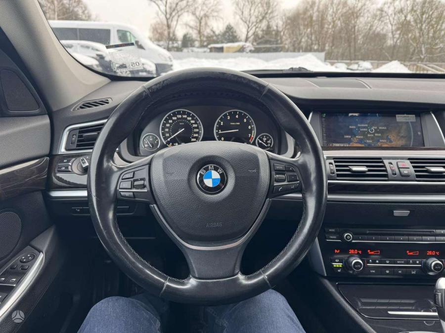 Black BMW 535 Gran Turismo 2015 in Panevezys, with an engine capacity of 2.98 L and mileage of 235 thousand km for 12500 €, photo 5 on AUTOMOTO.COM.LV