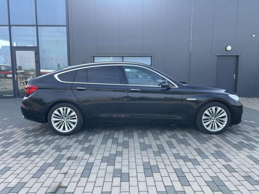 Черный БМВ 535 Gran Turismo 2015 в Шяуляй, объемом двигателя 2.99 л и пробегом 251 тыс. км за 12500 €, фото 6 на AUTOMOTO.COM.LV