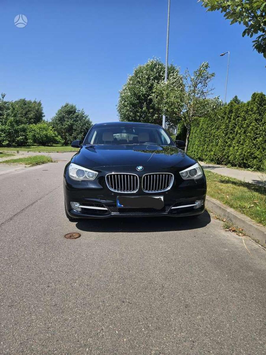 Black BMW 535 Gran Turismo 2011 in Vilnius, with an engine capacity of 3.00 L and mileage of 359 thousand km for 9600 €, photo 1 on AUTOMOTO.COM.LV
