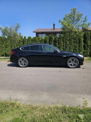 Black BMW 535 Gran Turismo 2011 in Vilnius, with an engine capacity of 3.00 L and mileage of 359 thousand km for 9600 €, photo 6 on AUTOMOTO.COM.LV