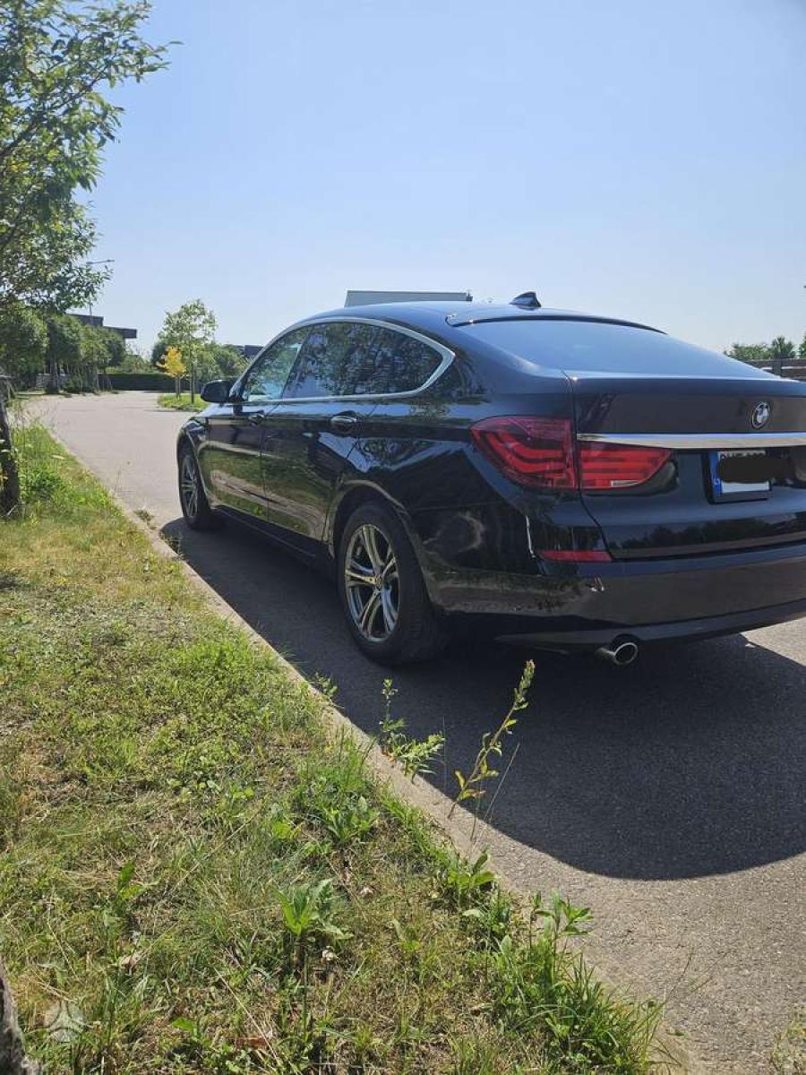 Black BMW 535 Gran Turismo 2011 in Vilnius, with an engine capacity of 3.00 L and mileage of 359 thousand km for 9600 €, photo 8 on AUTOMOTO.COM.LV