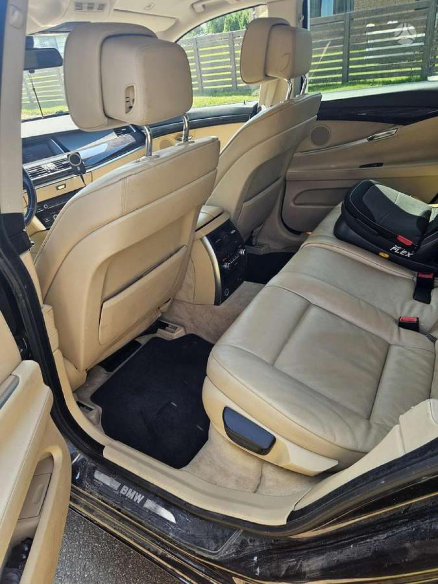 Black BMW 535 Gran Turismo 2011 in Vilnius, with an engine capacity of 3.00 L and mileage of 359 thousand km for 9600 €, photo 12 on AUTOMOTO.COM.LV