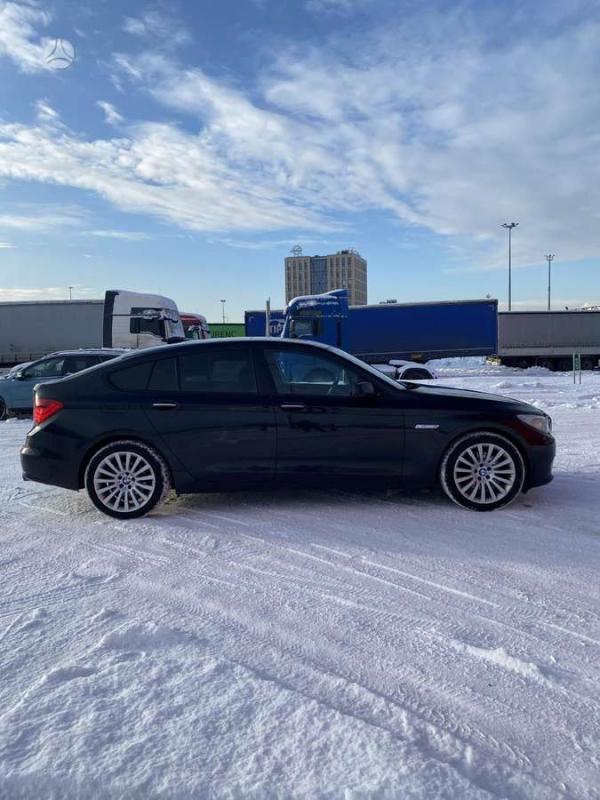 Melns BMW 535 Gran Turismo 2011 Klaipėda, ar dzinēja tilpumu 2.98 L un nobraukumu 240 tūkst. km par 8200 €, foto 3 vietnē AUTOMOTO.COM.LV