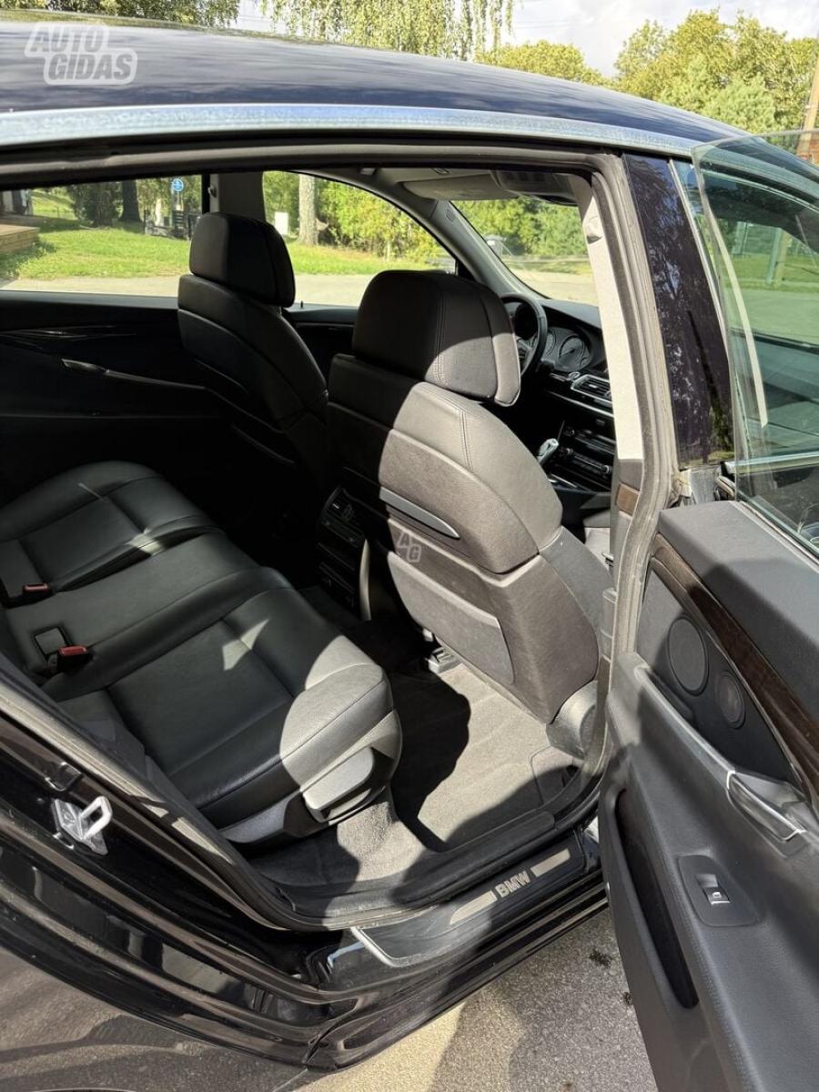 Black BMW 535 Gran Turismo 2013 in Marijampole, with an engine capacity of 3.50 L and mileage of 314 thousand km for 9200 €, photo 13 on AUTOMOTO.COM.LV