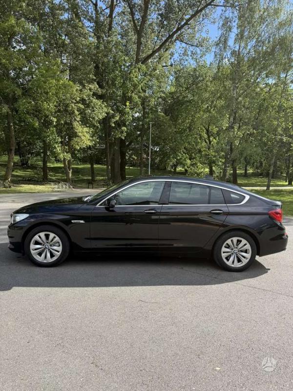Black BMW 535 Gran Turismo 2013 in Marijampole, with an engine capacity of 3.50 L and mileage of 314 thousand km for 9000 €, photo 8 on AUTOMOTO.COM.LV