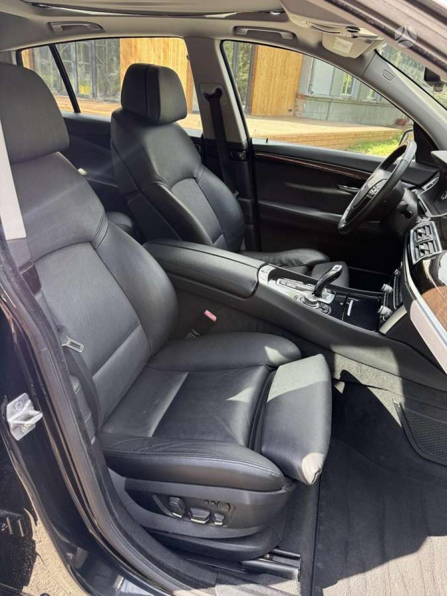 Black BMW 535 Gran Turismo 2013 in Marijampole, with an engine capacity of 3.50 L and mileage of 314 thousand km for 9000 €, photo 12 on AUTOMOTO.COM.LV