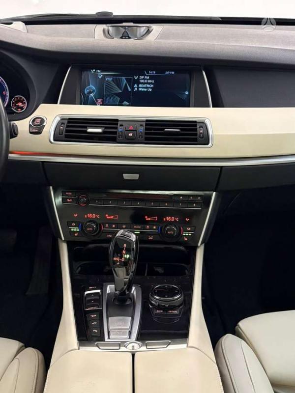 Melns BMW 535 Gran Turismo 2013 Marijampole, ar dzinēja tilpumu 2.99 L un nobraukumu 195 tūkst. km par 14999 €, foto 47 vietnē AUTOMOTO.COM.LV