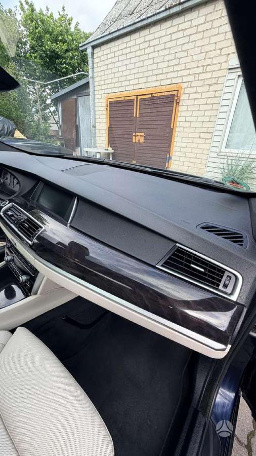 Zils BMW 535 Gran Turismo 2011 Kauņa, ar dzinēja tilpumu 2.99 L un nobraukumu 328 tūkst. km par 8100 €, foto 14 vietnē AUTOMOTO.COM.LV