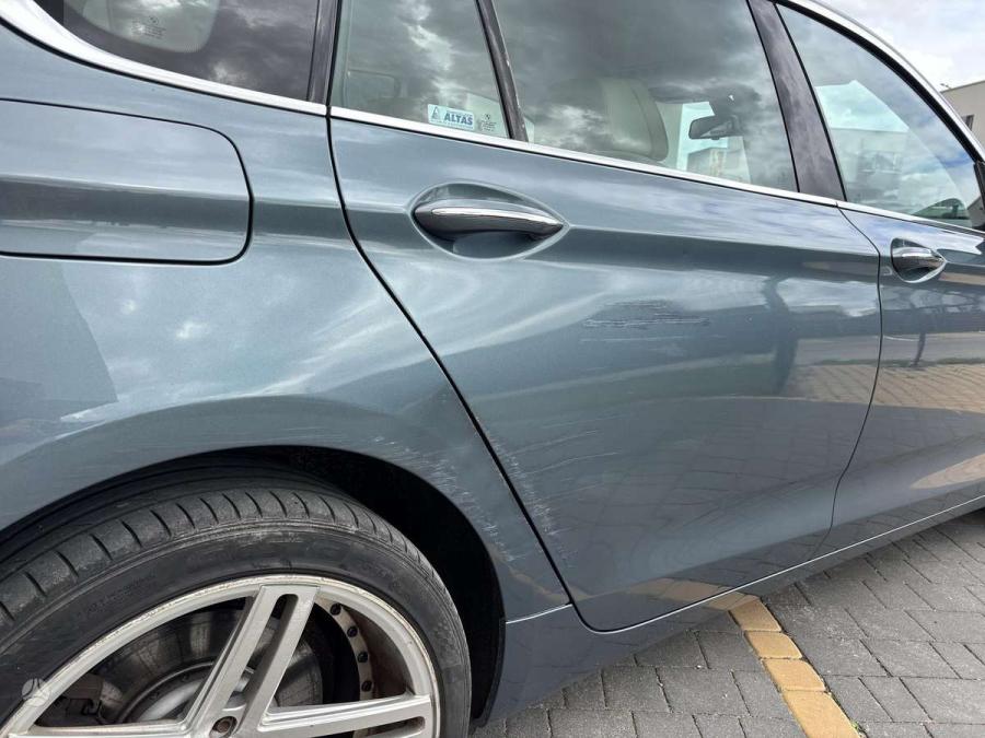 Blue BMW 535 Gran Turismo 2011 in Kaunas, with an engine capacity of 2.98 L and mileage of 320 thousand km for 5999 €, photo 11 on AUTOMOTO.COM.LV