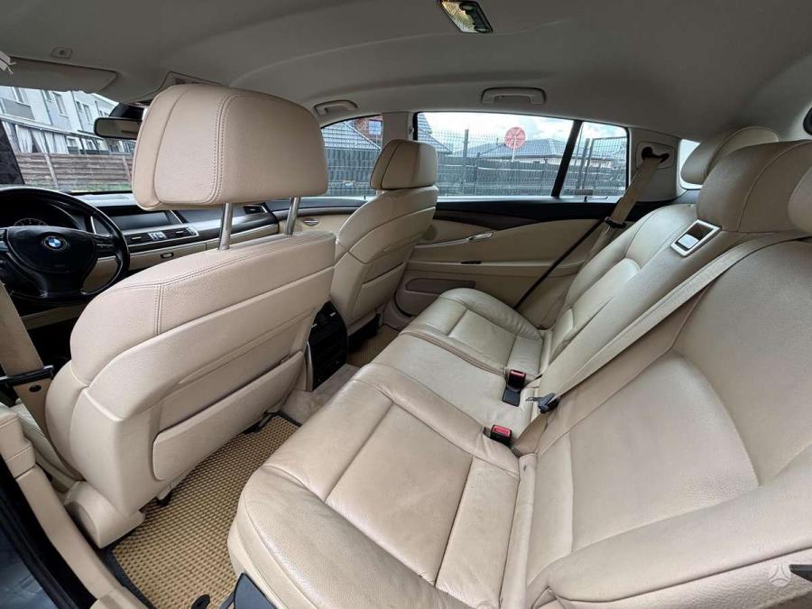 Blue BMW 535 Gran Turismo 2011 in Kaunas, with an engine capacity of 2.98 L and mileage of 320 thousand km for 5999 €, photo 23 on AUTOMOTO.COM.LV