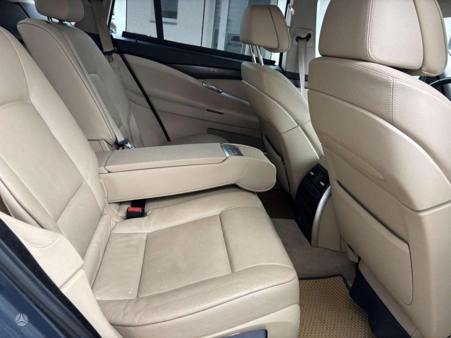 Blue BMW 535 Gran Turismo 2011 in Kaunas, with an engine capacity of 2.98 L and mileage of 320 thousand km for 5999 €, photo 26 on AUTOMOTO.COM.LV