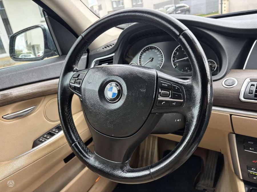 Blue BMW 535 Gran Turismo 2011 in Kaunas, with an engine capacity of 2.98 L and mileage of 320 thousand km for 5999 €, photo 35 on AUTOMOTO.COM.LV