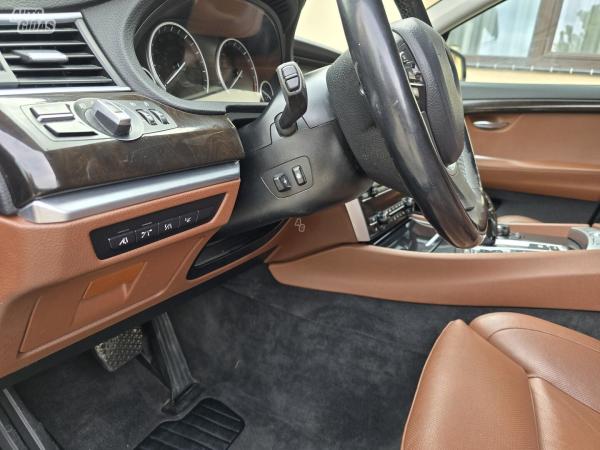 Blue BMW 535 Gran Turismo 2012 in Klaipeda, with an engine capacity of 3.50 L and mileage of 208 thousand km for 10300 €, photo 9 on AUTOMOTO.COM.LV