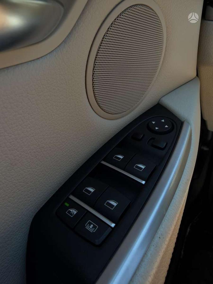 Zils BMW 535 Gran Turismo 2013 Viļņa, ar dzinēja tilpumu 2.98 L un nobraukumu 237 tūkst. km par 10000 €, foto 16 vietnē AUTOMOTO.COM.LV