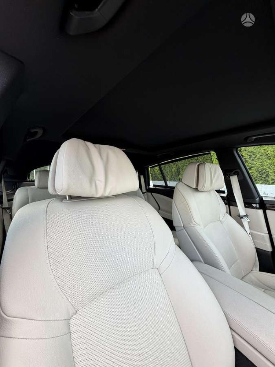 Zils BMW 535 Gran Turismo 2013 Viļņa, ar dzinēja tilpumu 2.98 L un nobraukumu 237 tūkst. km par 10000 €, foto 30 vietnē AUTOMOTO.COM.LV