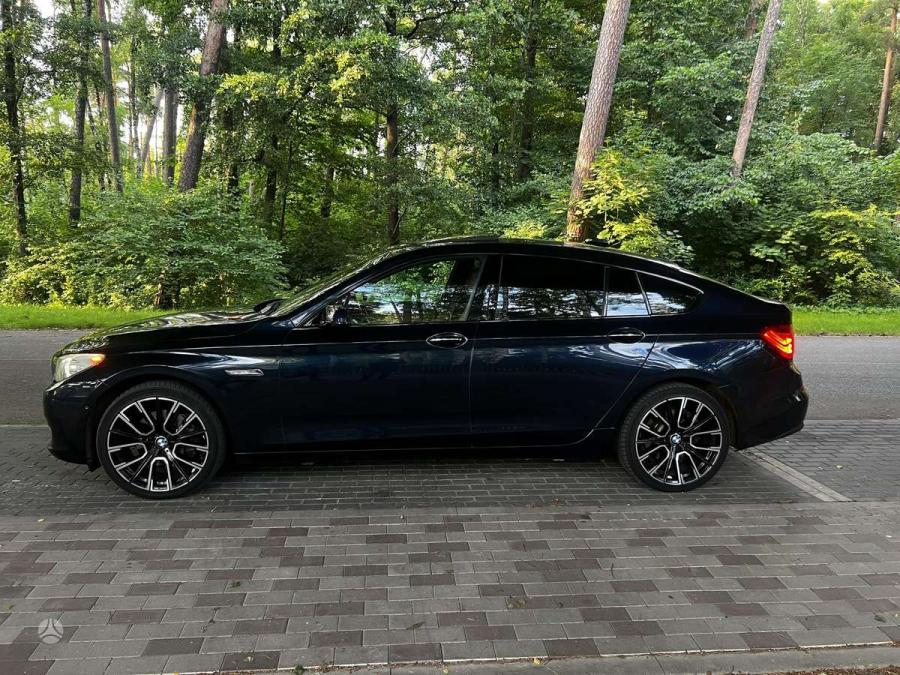 Blue BMW 535 Gran Turismo 2013 in Jurmala, with an engine capacity of 2.99 L and mileage of 274 thousand km for 13450 €, photo 1 on AUTOMOTO.COM.LV