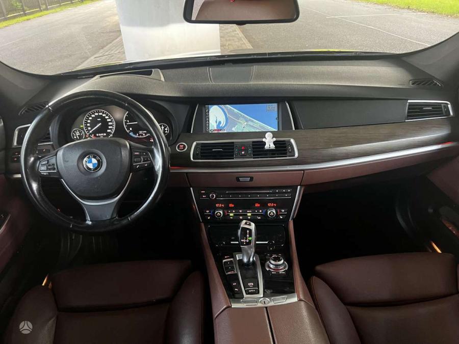 Blue BMW 535 Gran Turismo 2013 in Jurmala, with an engine capacity of 2.99 L and mileage of 274 thousand km for 13450 €, photo 16 on AUTOMOTO.COM.LV