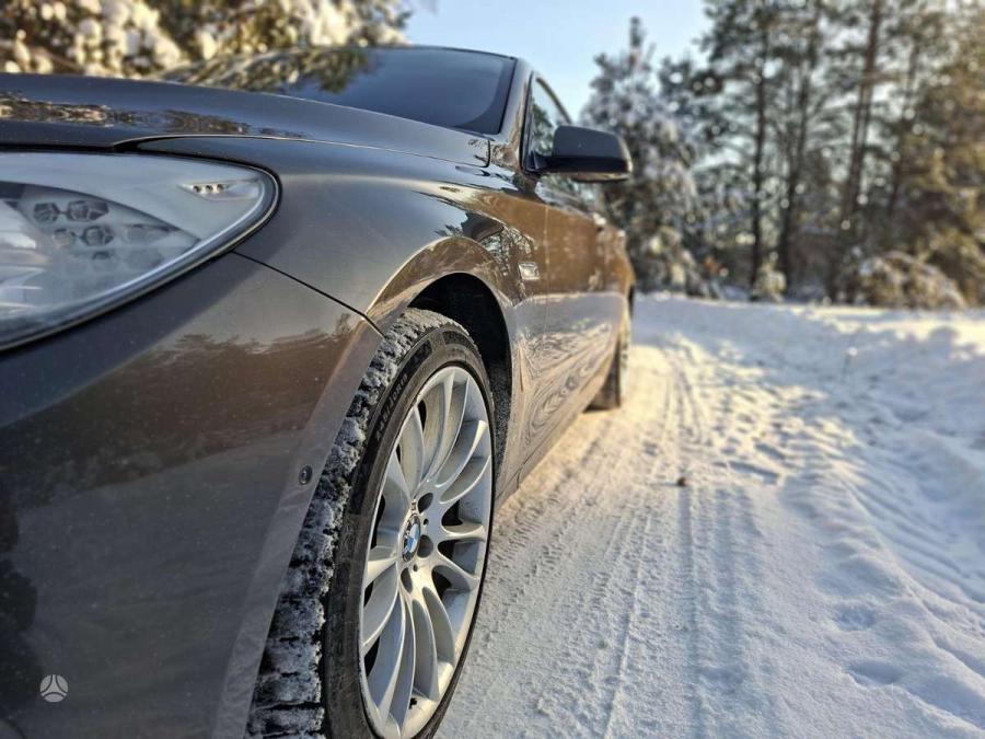 Brown BMW 535 Gran Turismo 2012 in Vilnius, with an engine capacity of 2.98 L and mileage of 405 thousand km for 13000 €, photo 4 on AUTOMOTO.COM.LV