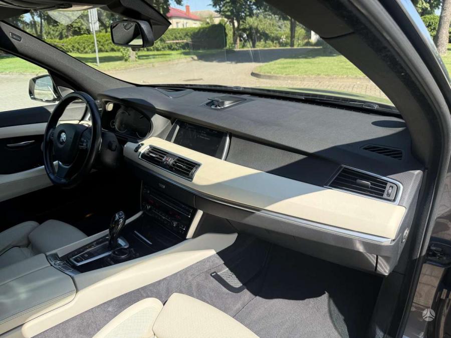 Brūns BMW 535 Gran Turismo 2014 Marijampole, ar dzinēja tilpumu 2.99 L un nobraukumu 290 tūkst. km par 16300 €, foto 9 vietnē AUTOMOTO.COM.LV