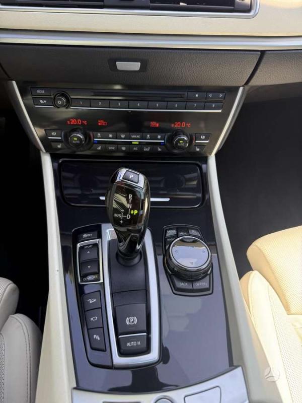 Brown BMW 535 Gran Turismo 2014 in Marijampole, with an engine capacity of 2.99 L and mileage of 290 thousand km for 15800 €, photo 10 on AUTOMOTO.COM.LV
