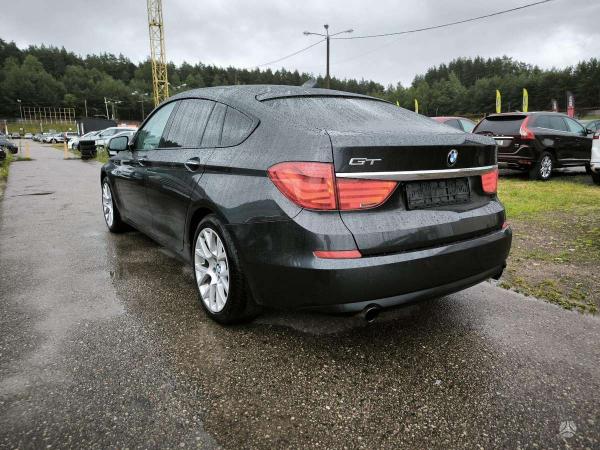 Grey BMW 535 Gran Turismo 2010 in Vilnius, with an engine capacity of 2.99 L and mileage of 375 thousand km for 9900 €, photo 2 on AUTOMOTO.COM.LV