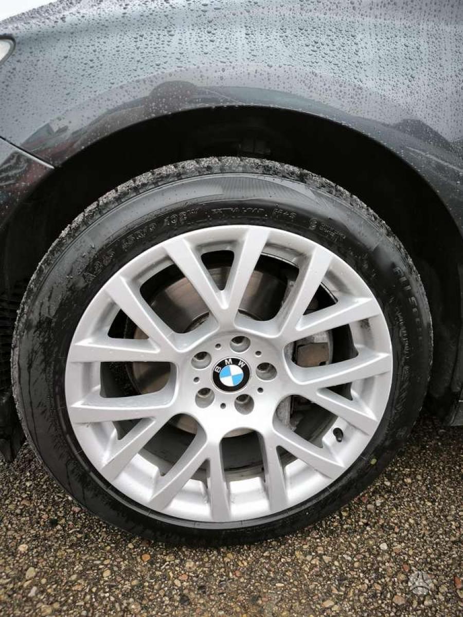 Grey BMW 535 Gran Turismo 2010 in Vilnius, with an engine capacity of 2.99 L and mileage of 375 thousand km for 9900 €, photo 9 on AUTOMOTO.COM.LV