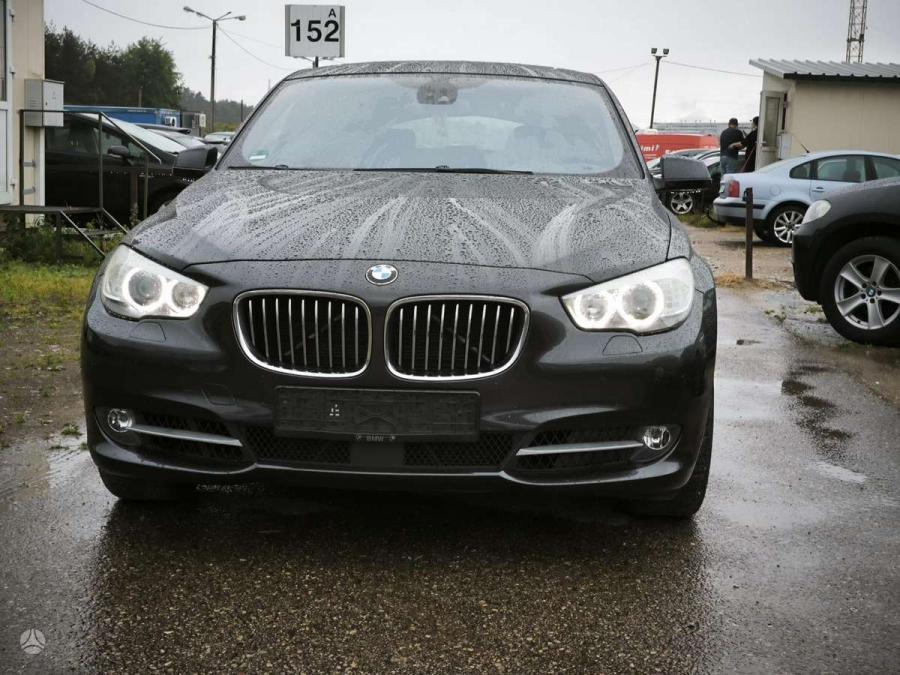Grey BMW 535 Gran Turismo 2010 in Vilnius, with an engine capacity of 2.99 L and mileage of 375 thousand km for 9900 €, photo 10 on AUTOMOTO.COM.LV