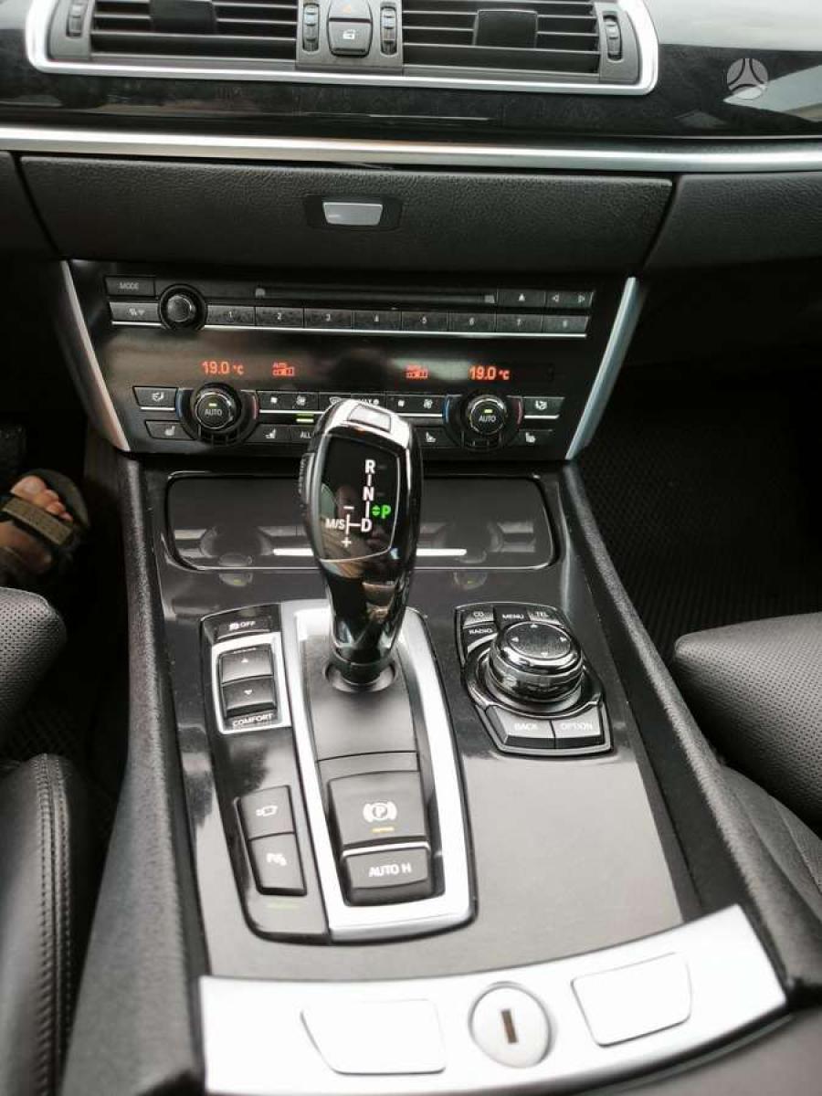 Grey BMW 535 Gran Turismo 2010 in Vilnius, with an engine capacity of 2.99 L and mileage of 375 thousand km for 9900 €, photo 12 on AUTOMOTO.COM.LV