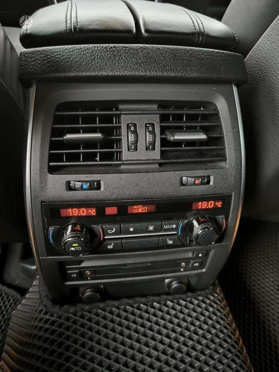Grey BMW 535 Gran Turismo 2010 in Vilnius, with an engine capacity of 2.99 L and mileage of 375 thousand km for 9900 €, photo 19 on AUTOMOTO.COM.LV