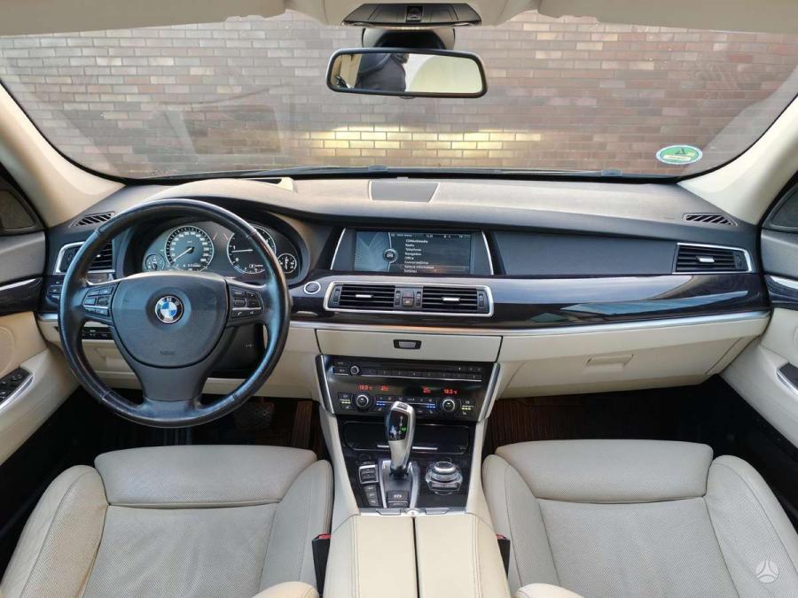 Pelēks BMW 535 Gran Turismo 2011 Marijampole, ar dzinēja tilpumu 2.99 L un nobraukumu 259 tūkst. km par 10500 €, foto 15 vietnē AUTOMOTO.COM.LV