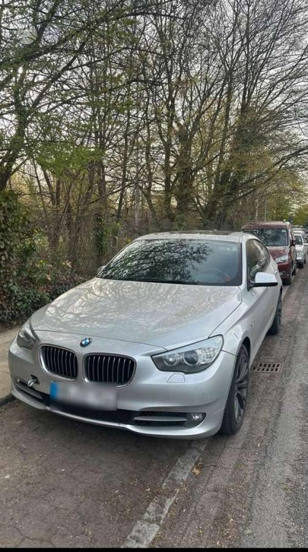 Pelēks BMW 535 Gran Turismo 2011 Marijampole, ar dzinēja tilpumu 2.99 L un nobraukumu 316 tūkst. km par 3999 €, foto 3 vietnē AUTOMOTO.COM.LV