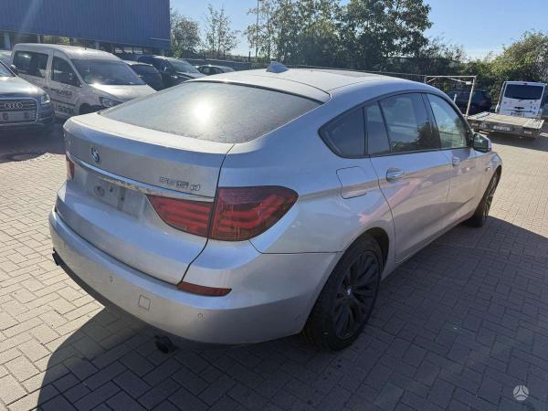 Pelēks BMW 535 Gran Turismo 2011 Marijampole, ar dzinēja tilpumu 2.99 L un nobraukumu 316 tūkst. km par 3999 €, foto 11 vietnē AUTOMOTO.COM.LV