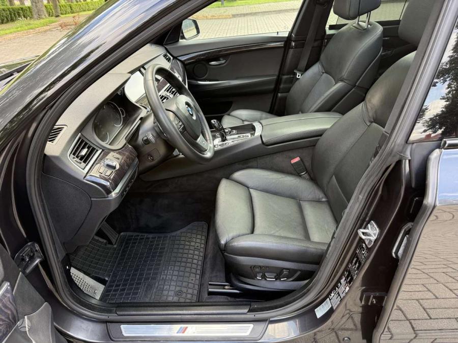 Grey BMW 535 Gran Turismo 2012 in Marijampole, with an engine capacity of 2.99 L and mileage of 248 thousand km for 11900 €, photo 12 on AUTOMOTO.COM.LV