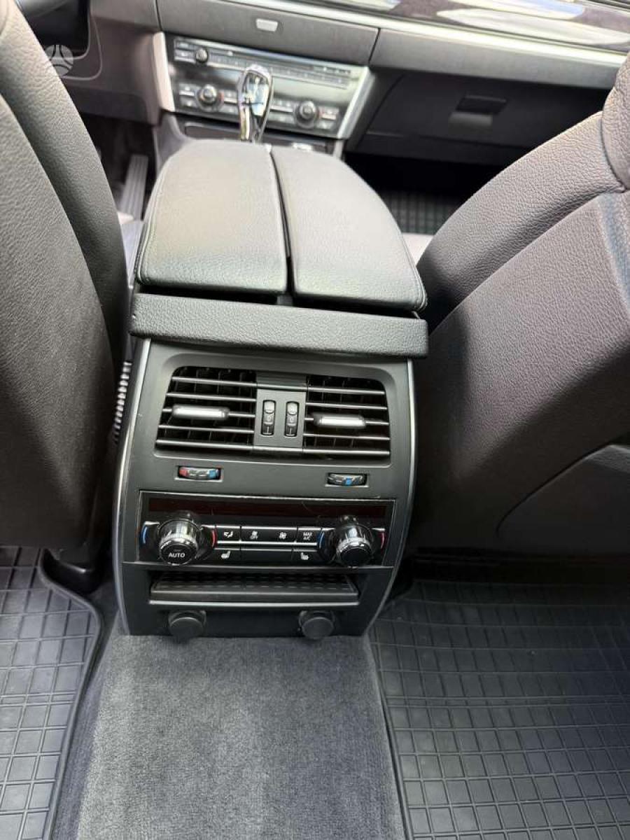 Grey BMW 535 Gran Turismo 2012 in Marijampole, with an engine capacity of 2.99 L and mileage of 248 thousand km for 11900 €, photo 16 on AUTOMOTO.COM.LV